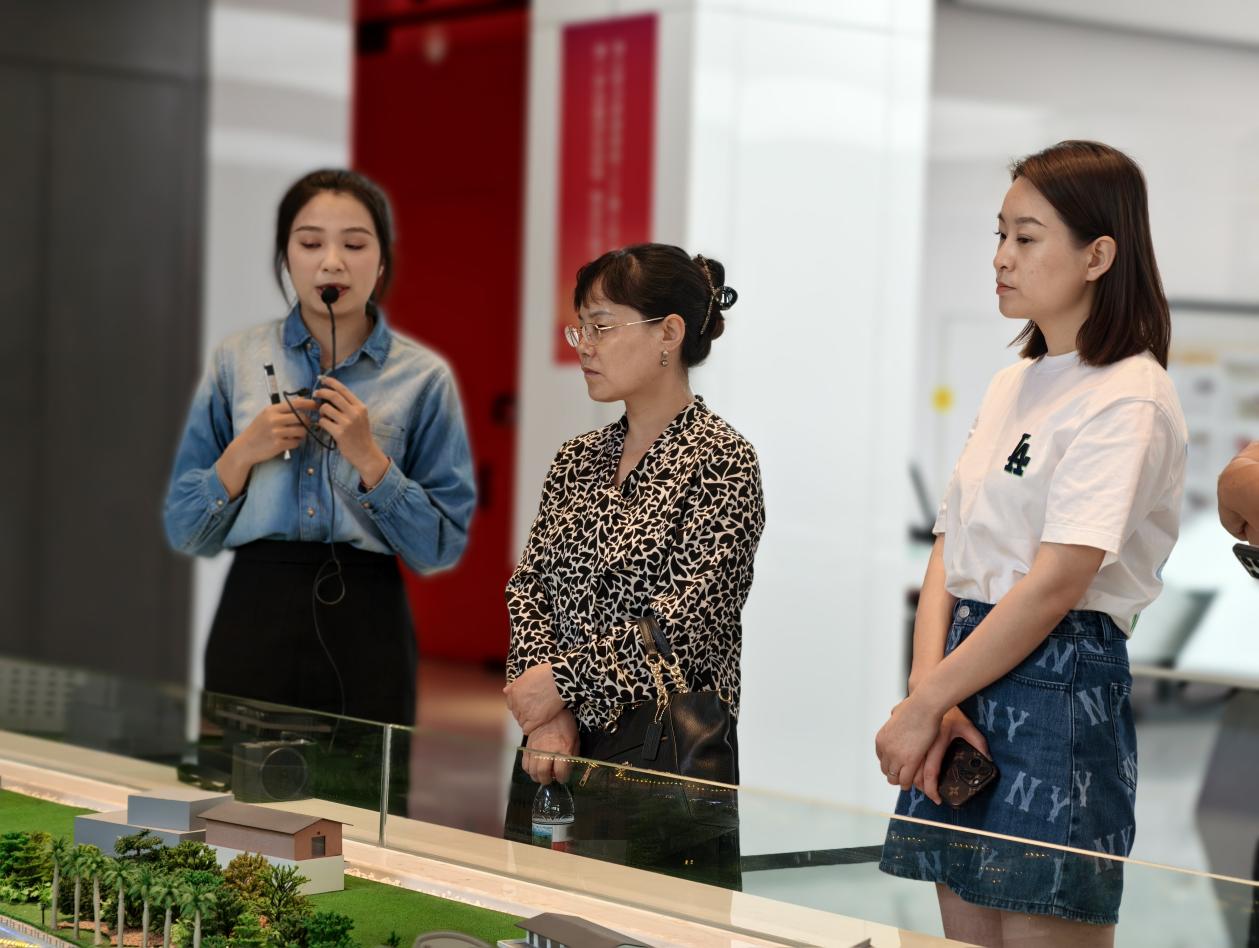 我校创意设计学院到东实集团开展访企拓岗专项交流活动-东莞职业技术学院